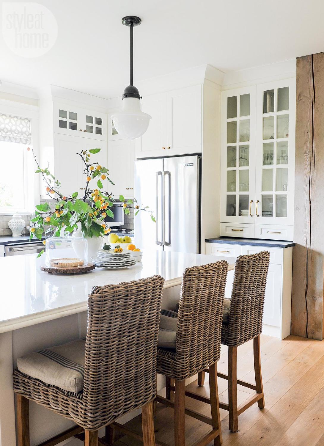 Sunday's Swoon Worthy Styles- Colonial Home Style