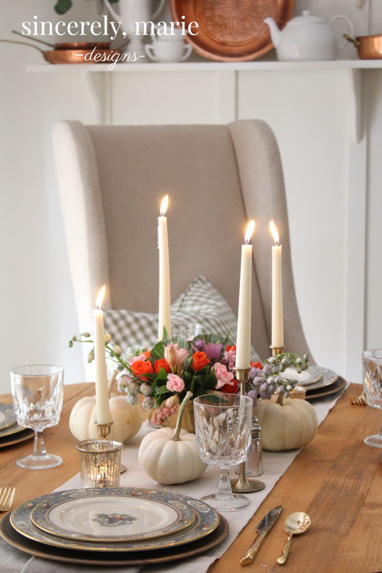 An Intimate and Timeless Thanksgiving Tablescape