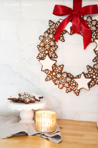 Christmas Gingerbread Cookie Wreath - Sincerely, Marie Designs