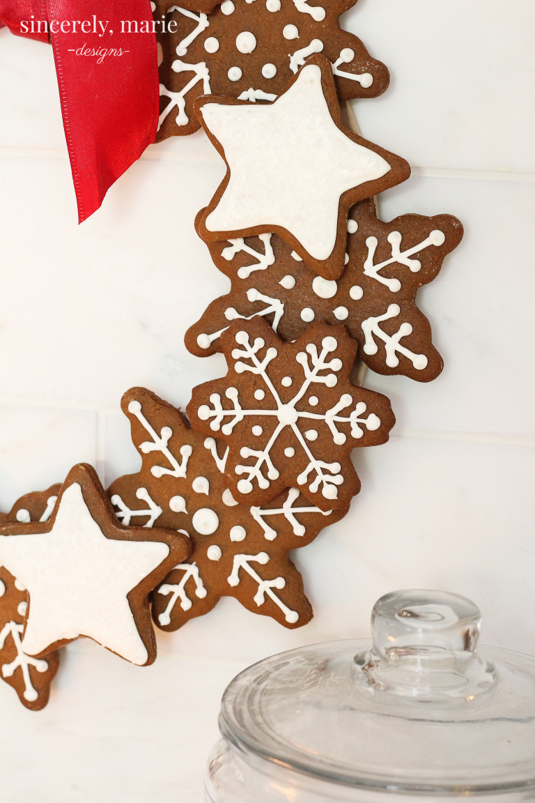 Christmas Gingerbread Cookie Wreath - Sincerely, Marie Designs