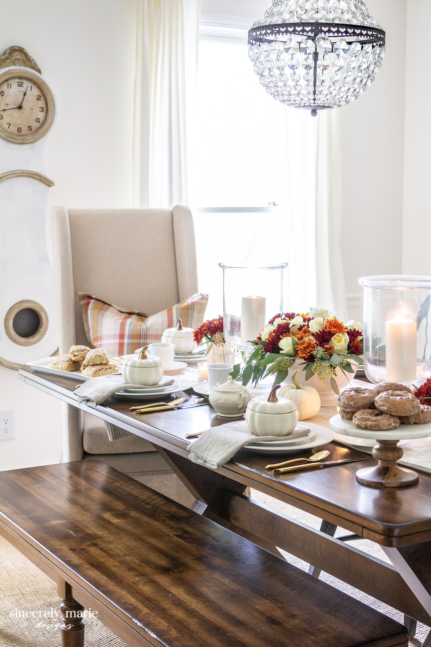 Warm & Traditional Fall Brunch Tablescape - Sincerely, Marie Designs