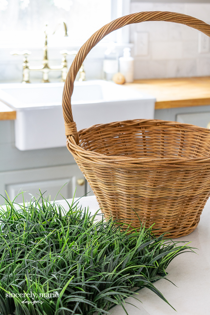 Easter Basket Centerpiece Two Ways - Sincerely, Marie Designs