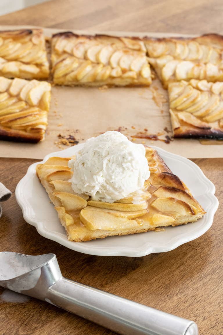 Classic French Apple Tart - Sincerely, Marie Designs