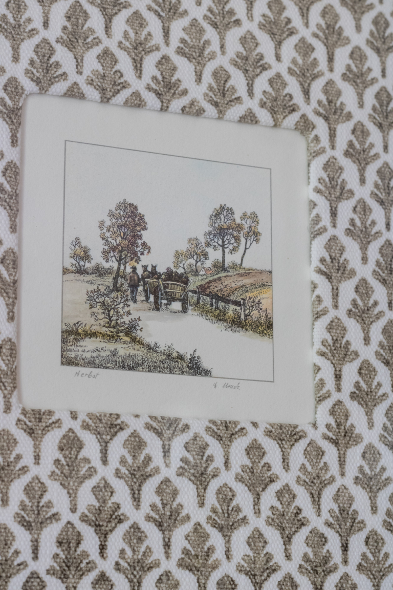 Custom Fabric Picture Frame Mats + Free Botanical Prints - Sincerely ...